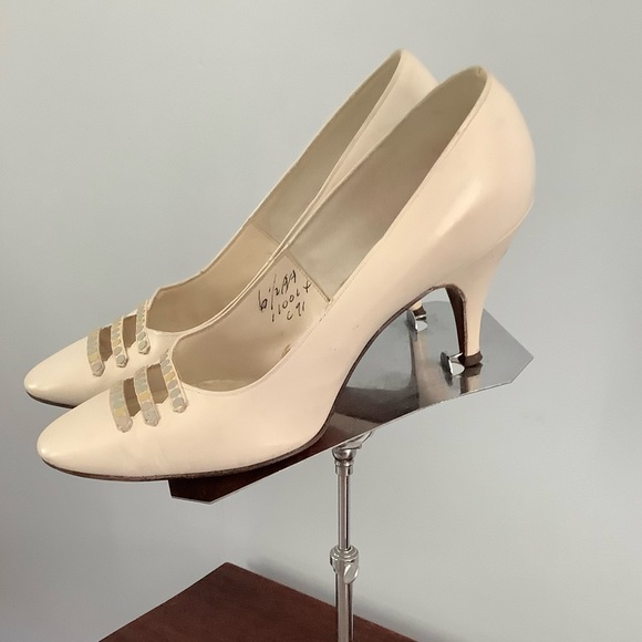Andrew Geller | Shoes | Vintage 95s Cream Heels Vtg | Poshmark